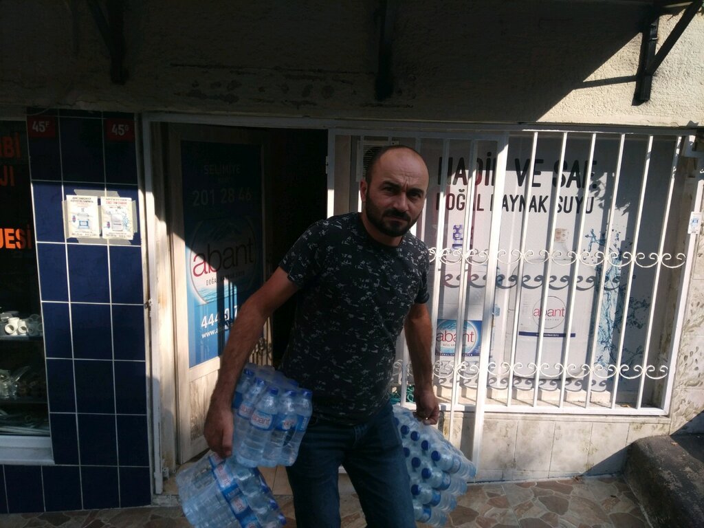 Su satışı Abant Su Selimiye Bayii, İstanbul, foto