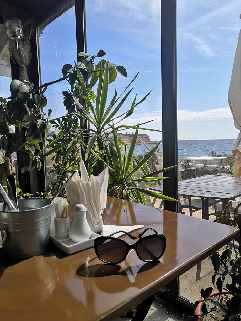 Restoran More u dachi Art cafe, Sevastopol, foto