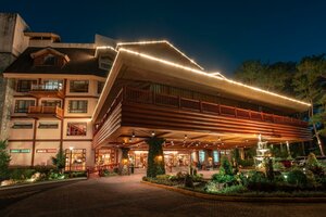 The Forest Lodge at Camp John Hay (Loakan Road), otel  Baguio'dan