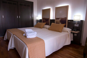 Hotel Santa Cecilia (Calle Cruz (C) No:3, Ciudad Real), otel  Ciudad Real'den