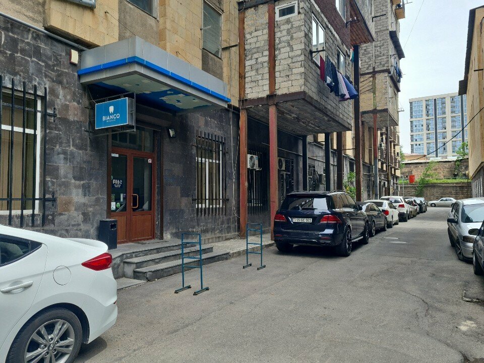 Özel ağız ve diş sağlığı klinikleri ve muayenehaneleri Bianco Dental Clinic, Erivan, foto