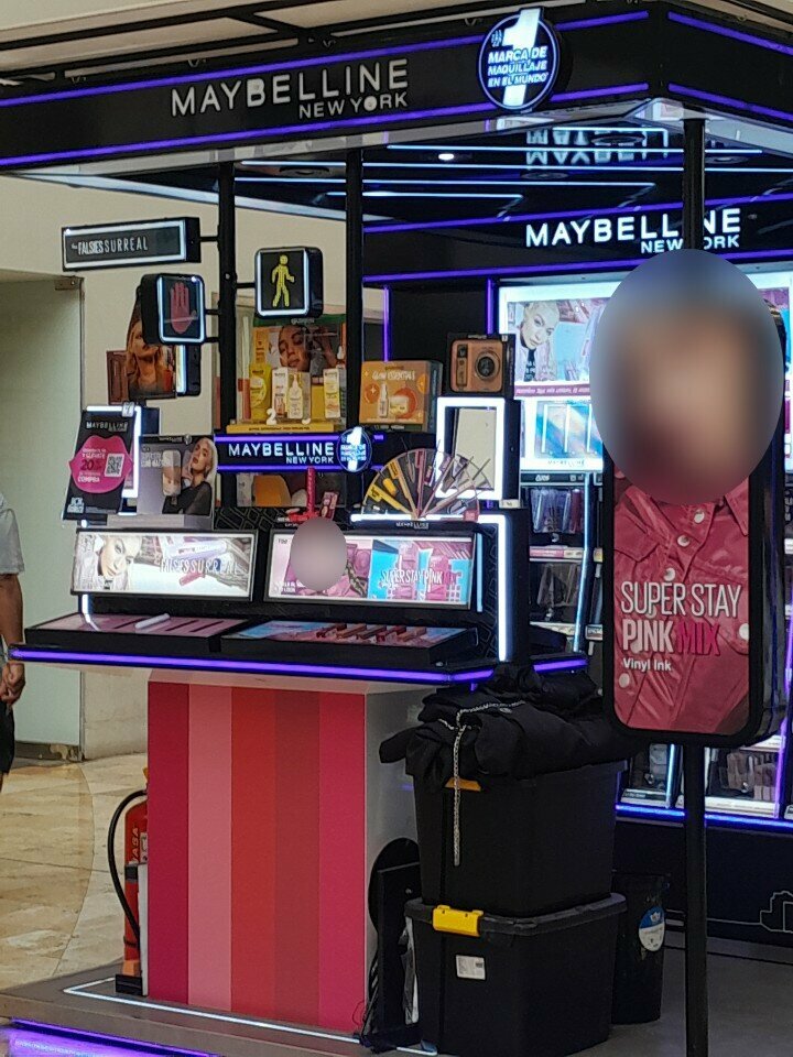 Kozmetoloji, kozmetik salonları Maybeline, Lima, foto