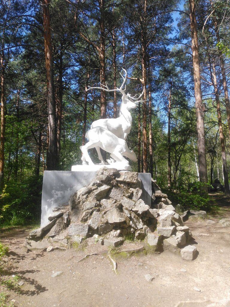 Dekorasyon ve süsleme, onur panosu Арт-объект Трибуна поэта, Yekaterinburg, foto