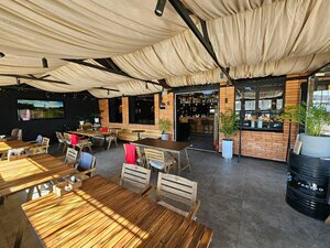 Rels (Vokzalnaya ulitsa No:15А, Nakhabino Urban-type Settlement, Russian Federation), restoran