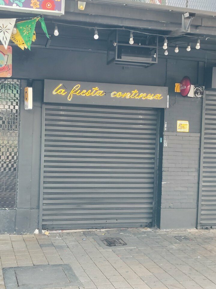 Bar The Party Continues, Medellin, foto