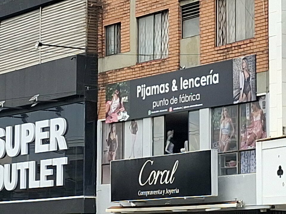 Dış giyim mağazası Pijamas y leceria, Cali, foto