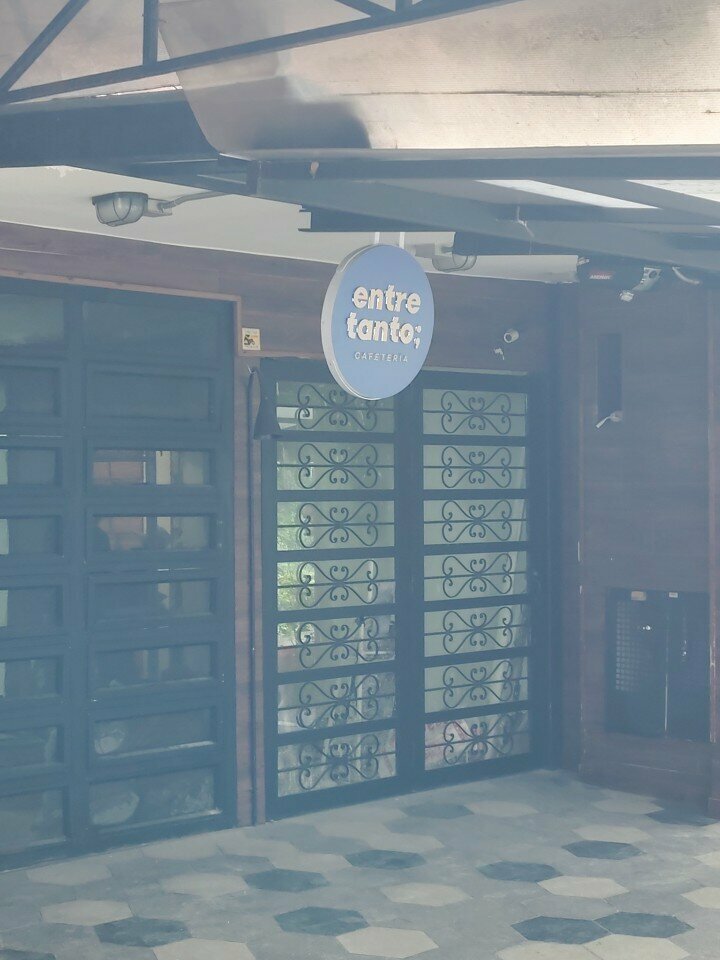 Kafe Entre Tanto Cafeteria, Medellin, foto