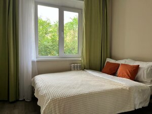Апартаменты на Богдана Хмельницкого 155 (ulitsa Bogdana Khmelnitskogo No:155, Abakan), otel  Abakan'dan