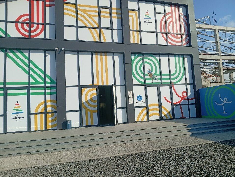 Buz pateni pistleri Ice Palace, Batum, foto