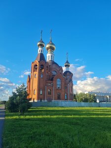 Church of the Transfiguration of the Savior (Dobrovoltsev Street No:32, Saint Petersburg), ortodoks kiliseleri  Saint‑Petersburg'dan