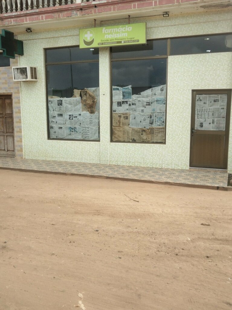 Eczaneler Farmácia Neissim, Loanda, foto