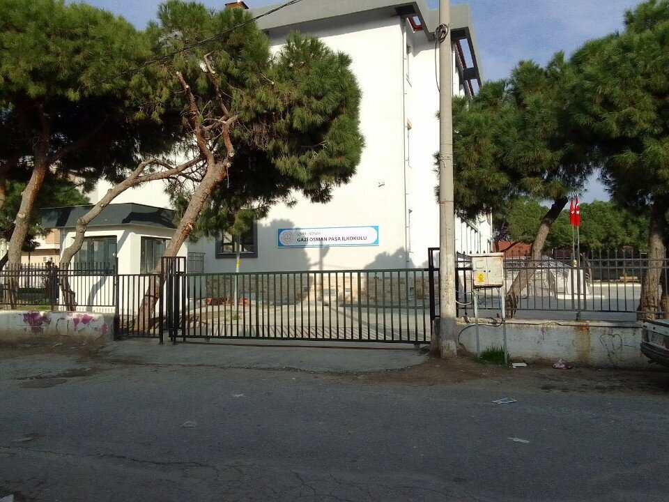 i̇lkokul Gazi Osman Paşa İlkokulu, İzmir, foto