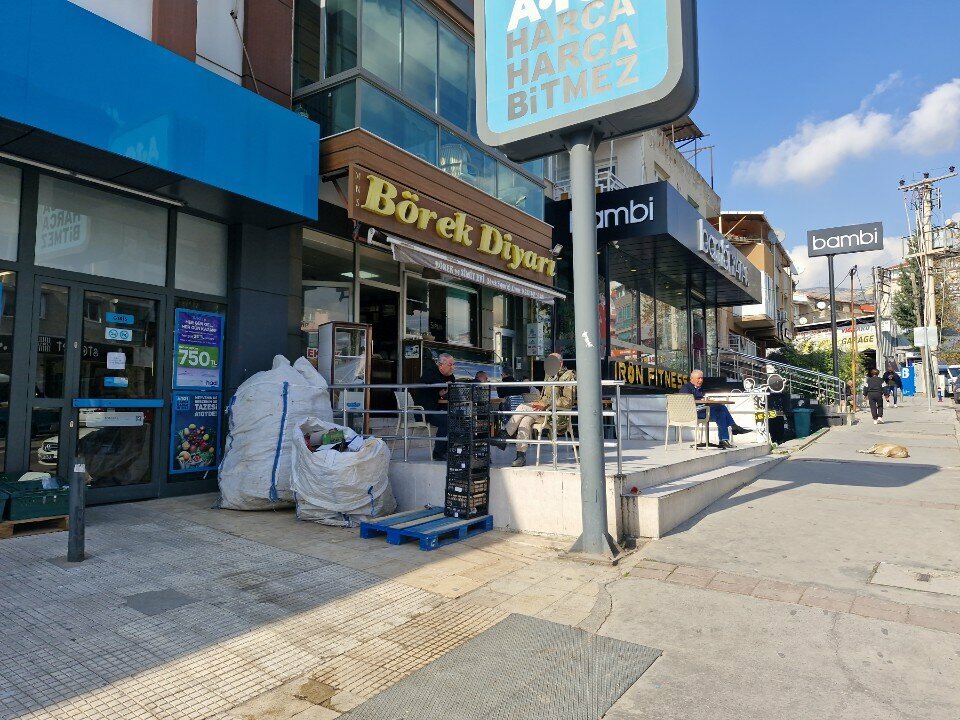 Pasta, şekerleme ve tatlı Börek Diyarı, İzmir, foto