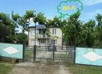 Hotel (улица Лакоба No:8, село Приморское), otel  Gudauta Bölgesi'nden
