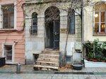 Yakamoz Bronz Metal Dekorasyon (Asmalı Mescit Mah., Yemenici Abdüllatif Sok., No:11, Beyoğlu, İstanbul), parke  İstanbul'dan