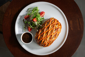 Persona Restaurant & Bar (Zaqyan Street No:7/1), restoran  Erivan'dan