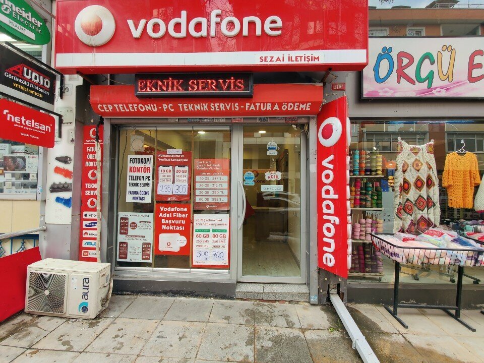 GSM operatörleri Vodafone Sezai İletişim, İstanbul, foto