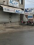 Saghir Car Ac (Province of Punjab, Lahore, Johar Town, Samsani Road), garajlar  Lahor'dan