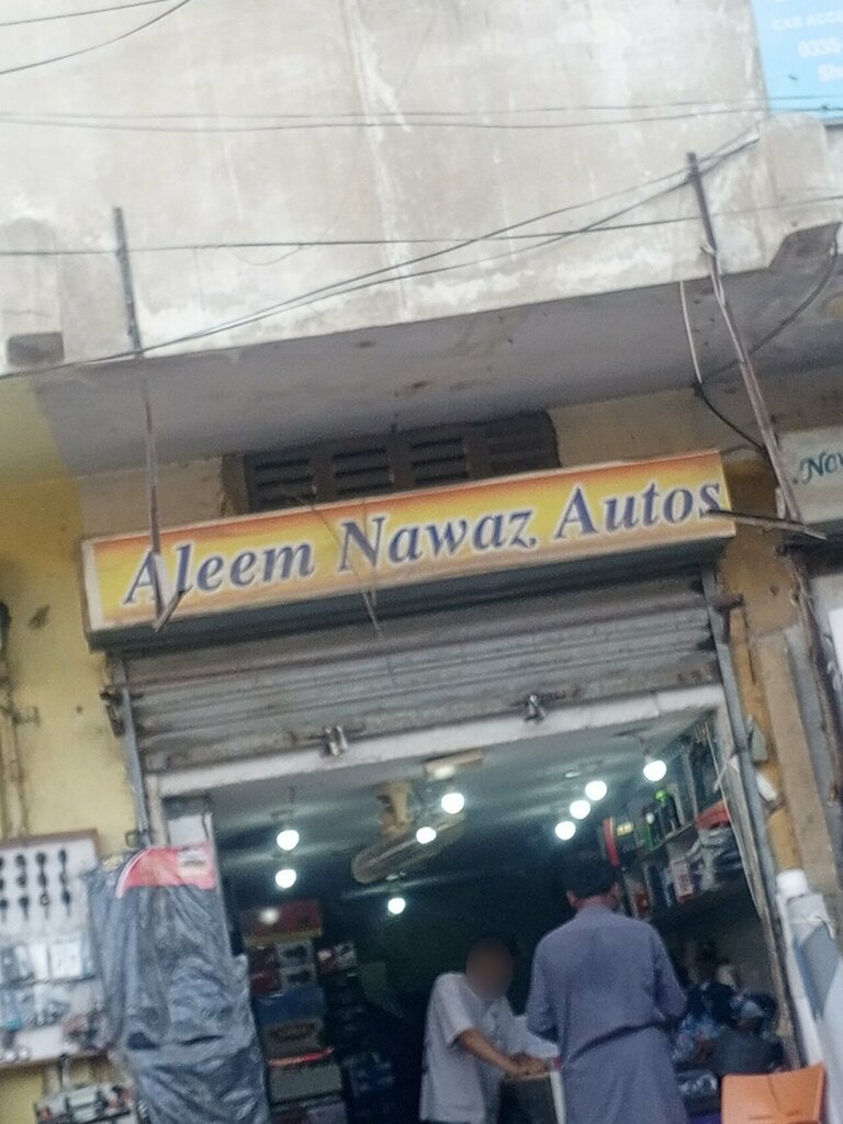 Oto ses sistemleri Saleem Nawaz autos, Karaçi, foto
