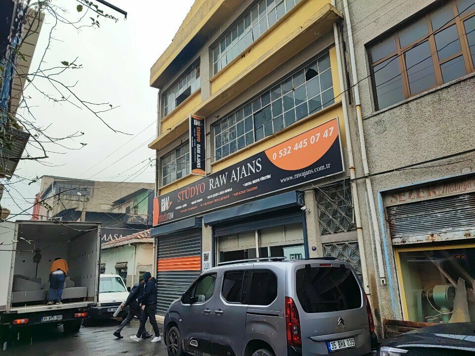 Profesyonel fotoğraf stüdyosu Stüdyo Raw Ajans, İzmir, foto