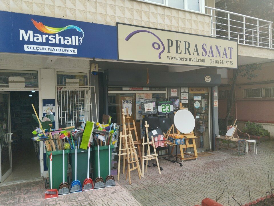 Okul ekipmanları Pera Sanat, İstanbul, foto