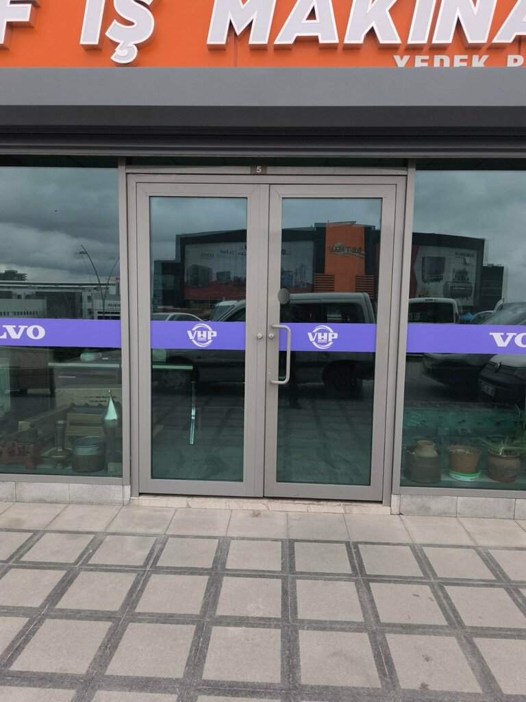 Otomobil parçaları imalatı Vhp Hedef İş Makinaları, Ankara, foto