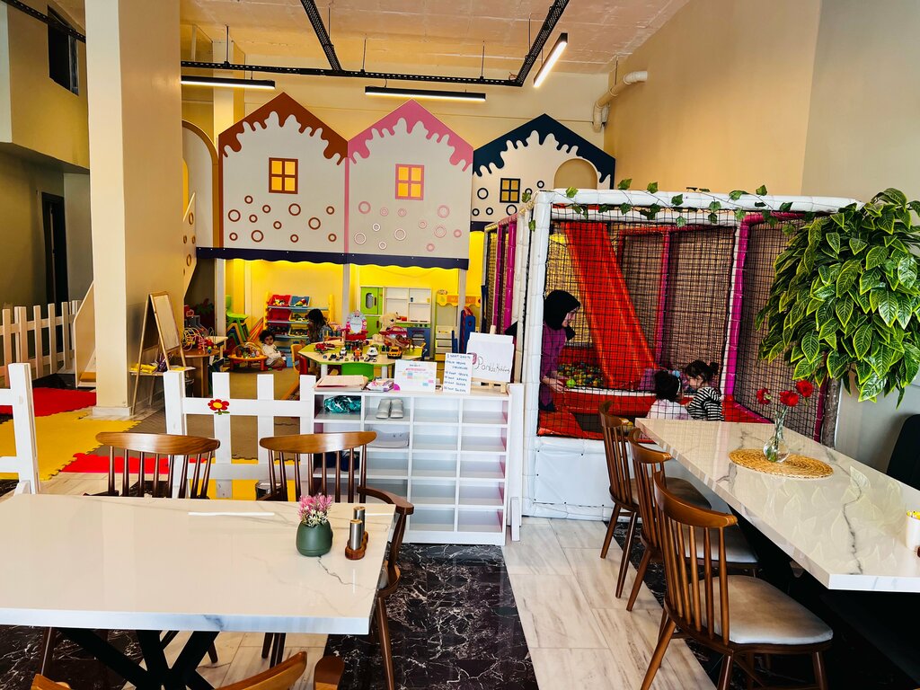 Çocuk gelişim merkezleri Parılda Kids & Family Cafe, İstanbul, foto
