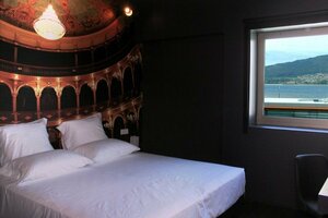 Design and Wine Hotel (Viana do Castelo, Caminha, Praça Conselheiro Silva Torres, 8), otel  Viana do Castelo'dan