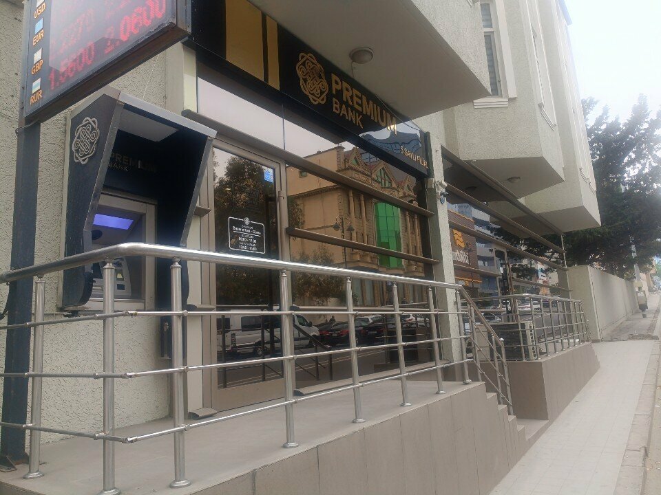 ATM'ler Premium Bank, Bakü, foto