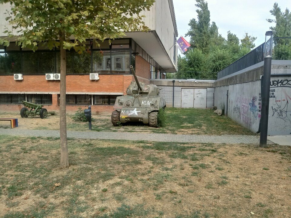 Turistik yerler Kelly's Heroes Sherman, Novi Sad, foto