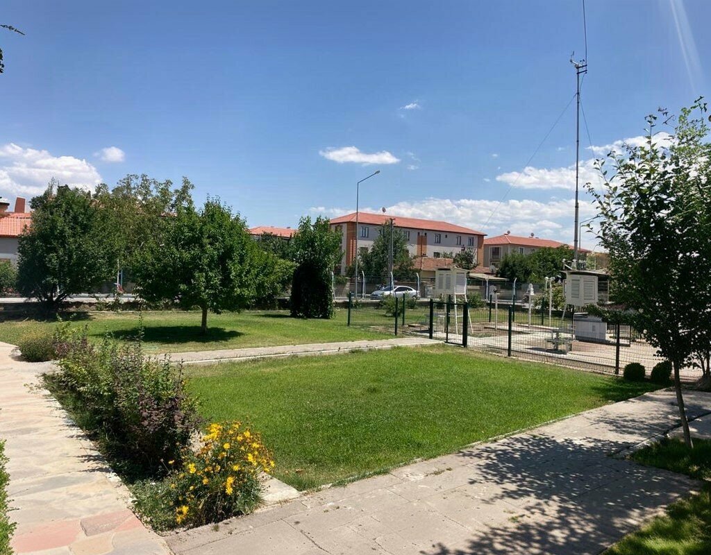 Devlet kurumları ve bakanlıklar Erzincan Meteoroloji İstasyon Müdürlüğü, Erzincan, foto