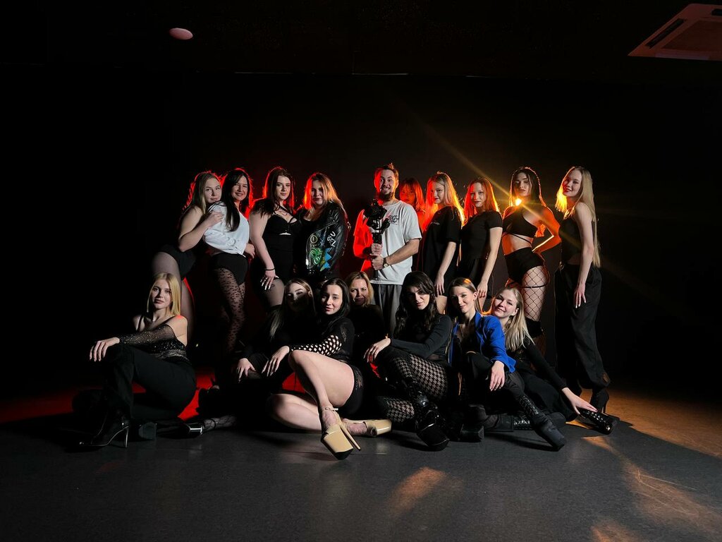 Dans okulları Cosmo Dance, Saratov, foto