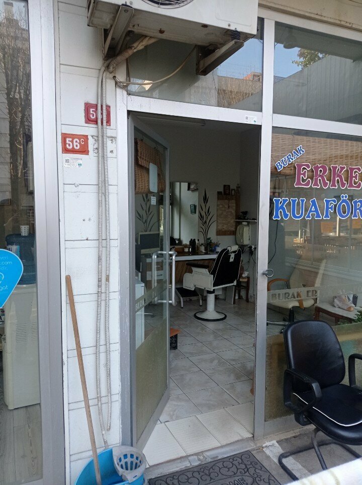 Berberler Burak Erkek Kuaförü, İstanbul, foto