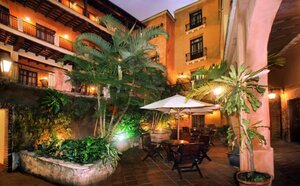 Palacio (Departamento de Huánuco, Provincia de Leoncio Prado, Tingo María), otel  Dünya'dan