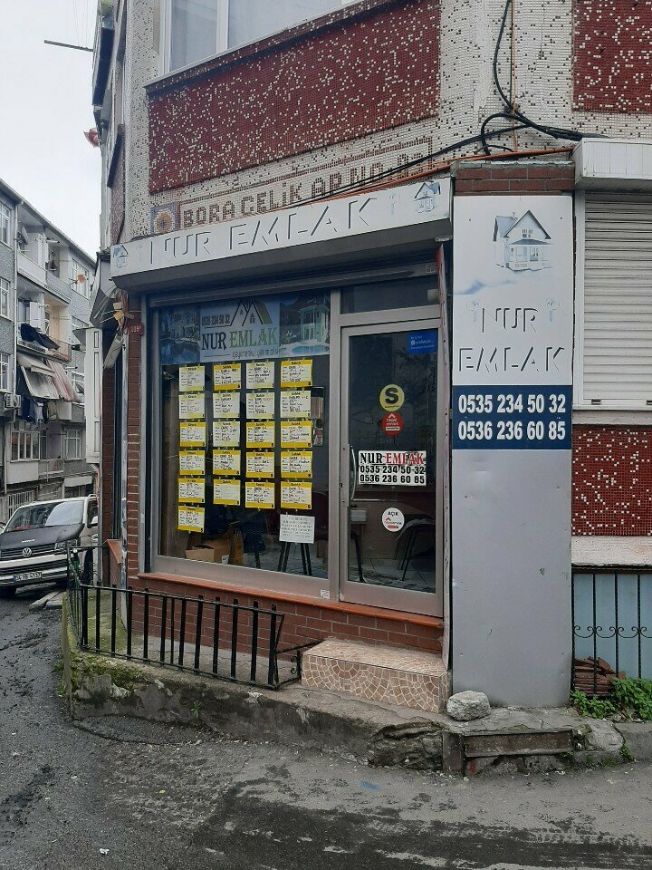 Emlak ofisi Nur Emlak, İstanbul, foto