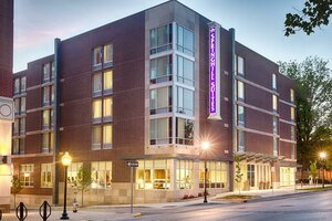 SpringHill Suites by Marriott Bloomington (Indiana, Monroe County, Bloomington), otel  Bloomington'dan