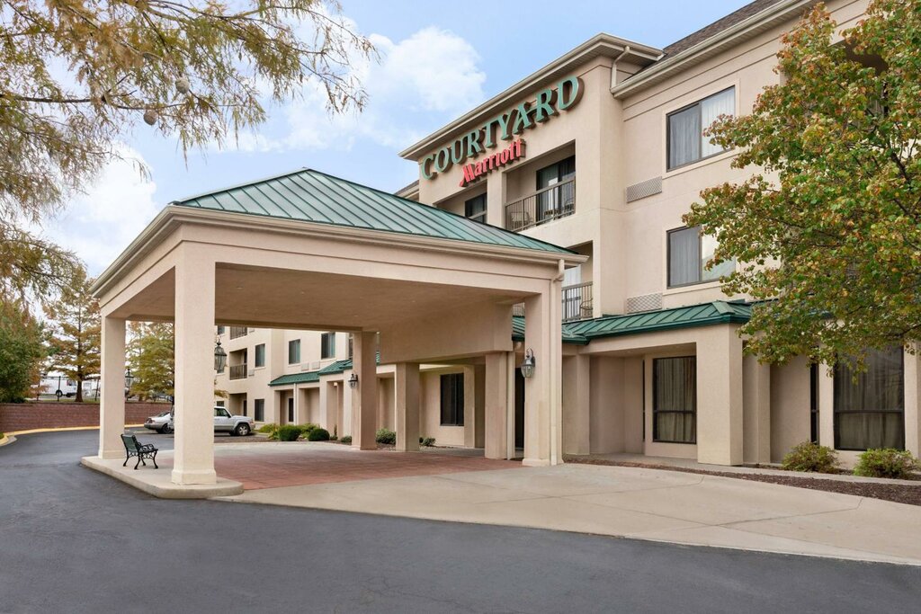 Otel Courtyard by Marriott Topeka, Topeka, foto