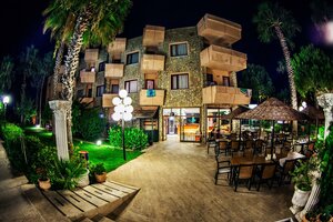 Panorama Plaza Hotel (Muğla, Köyceğiz, Hamitköy Mah., Cengiz Topel Cad., 1), otel  Köyceğiz'den