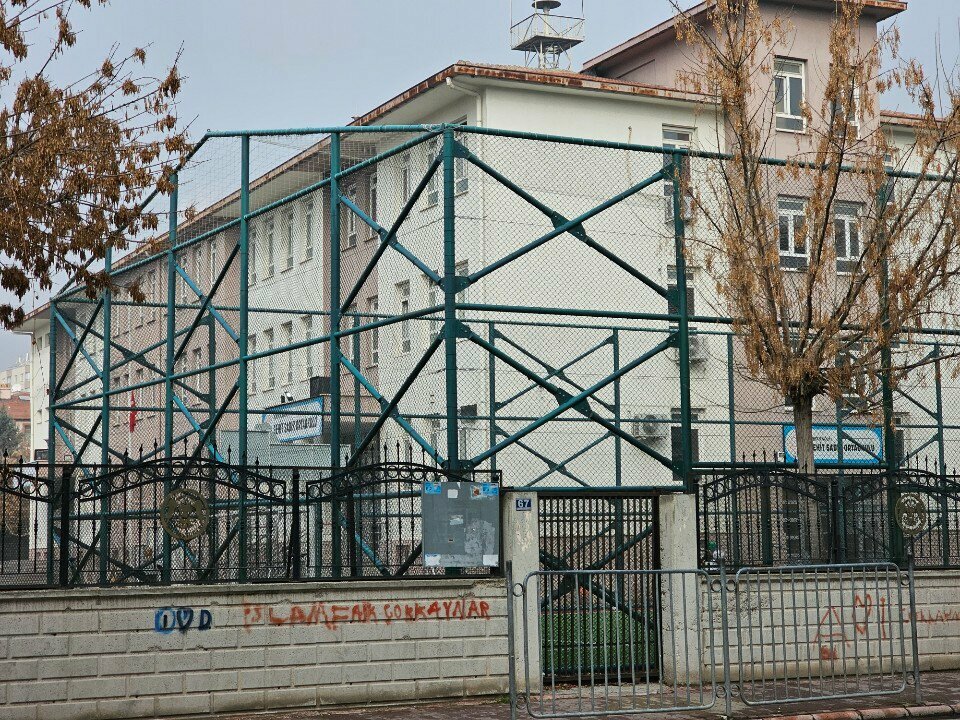 Ortaokul Şehit Sadık Ortaokulu, Konya, foto