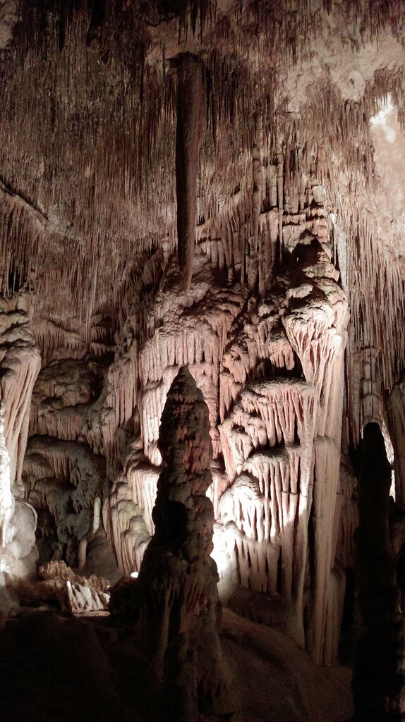 Turistik yerler Dragon Caves, Balear Adaları, foto