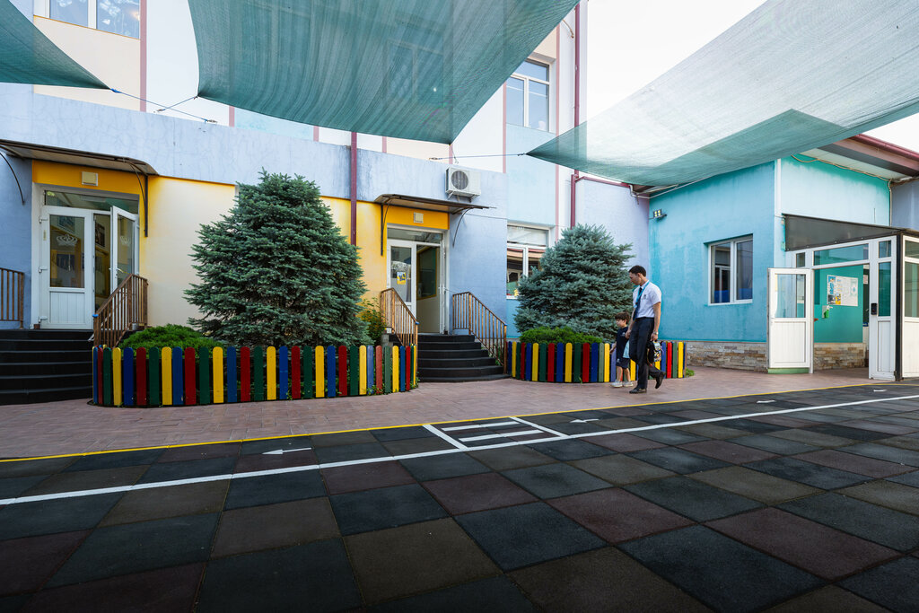 Özel okul The British School, Taşkent, foto