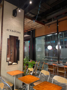 Surf Coffee (Degtyarnyy Lane No:1Б), kahve dükkanları  Saint‑Petersburg'dan