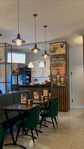 Etopizza (Francyska Skaryny Street No:19, Baranavichy), kafe  Baranavichy'den