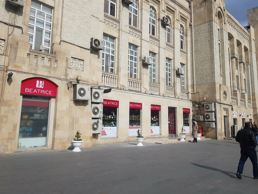 Kozmetik ve parfümeri mağazaları Beatrice, Bakü, foto