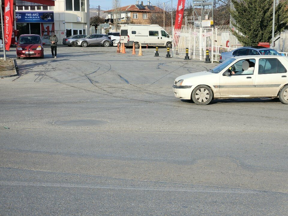 Benzin istasyonu Petrol Ofisi, Ankara, foto