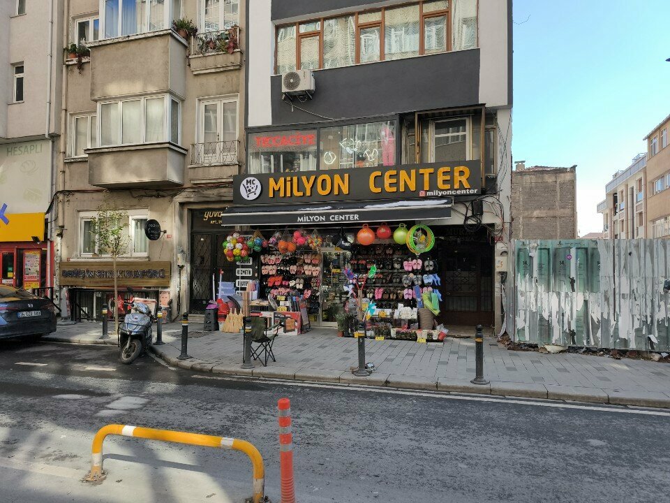 Ucuzluk mağazası Milyon Center, İstanbul, foto