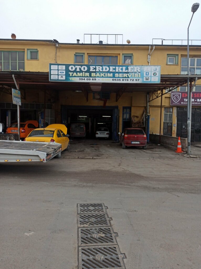 Otomobil servisi Oto Erdekler, Ankara, foto