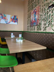 Златая Корочка (ulitsa Lyotchika Pozdnyakova No:2к13, Krasnodar), kafe  Krasnodar'dan