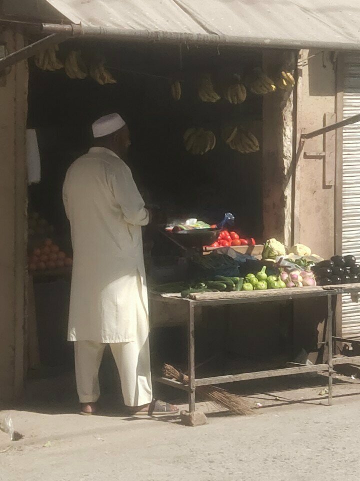 Toptan sebze ve meyve satışı Arshad sabzi shop, Rawalpindi, foto