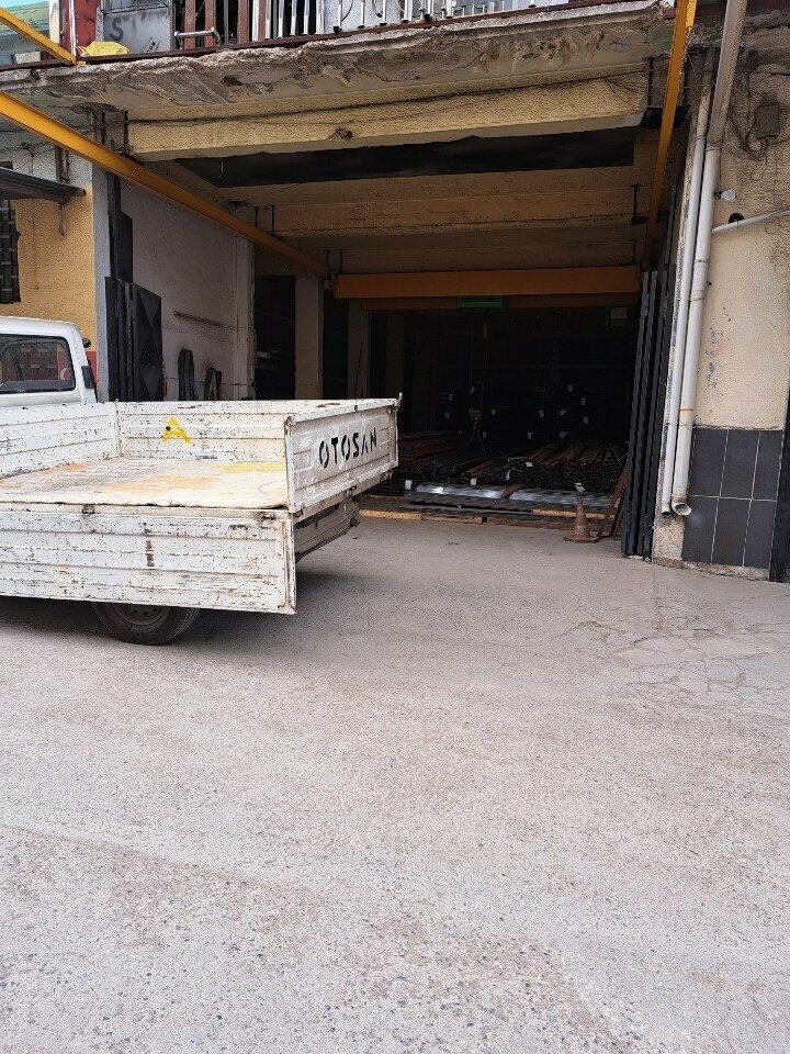 Sanayi kuruluşu Ertuna Metal Sanayi ve Ticaret, İzmir, foto